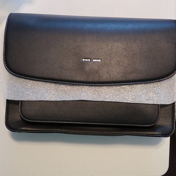 Pixie Mood | Bags | Pixie Mood Zoe Crossbows Black Causebox | Poshmark